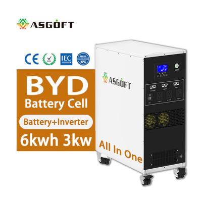 Cina 6KWH tutto in una centrale elettrica portatile Lifepo4 fuori dall'invertitore ibrido di griglia 3kw in vendita