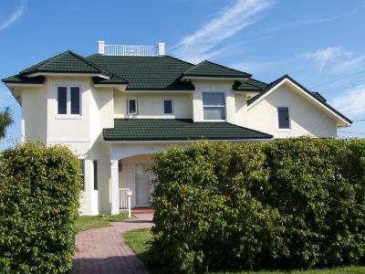 China Galvalume Sheet Durable Heat-Resistant Anti-Corrosion Sun Stone Coated Metal Roof Tile for sale