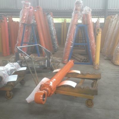 China Cilindro hidráulico del auge de Hitachi ZX330-3 de izquierda a derecha en venta