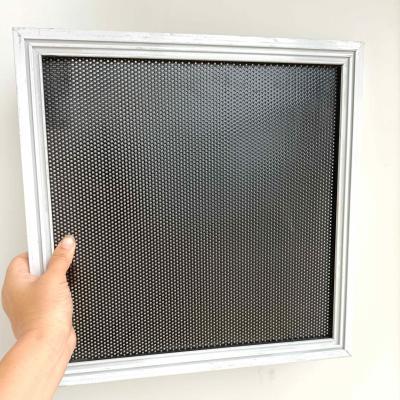 Cina Anti cavo perforato Mesh Panels dell'acciaio inossidabile 304 della ruggine maglia metallica 4 x 8 in vendita