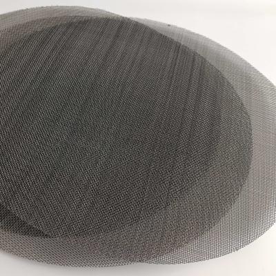Cina 20 40 60 Mesh Mild Steel Black Wire Mesh Extruder Filter Screen in vendita