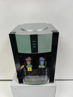 Chine Distributeur d'eau chaude froide pour bureau certifié CE à vendre