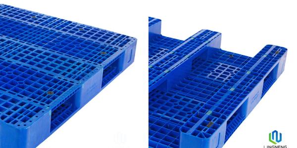 Quality Blue 3 Runners Heavy Duty Plastic Pallet Steel Block Style 1300*1100*160mm for sale