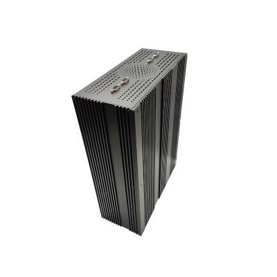 Cina Consumo di energia di 250W NVMe Mini PC 1x RS232 I/O Frontale incluso in vendita