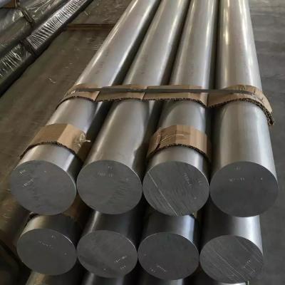 Cina 6063 6082 6061 6068 tondini solidi di alluminio su ordinazione di Rod Mill Finish Polished Aluminium in vendita