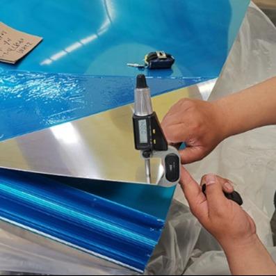 Китай High Quality 2000 series Aluminum Sheet 2024 T4 Bright Surface Al Plate Silver Color продается