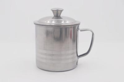 Cina Tazza quotidiana di acciaio inossidabile di FDA 5pcs 9cm con il coperchio in vendita