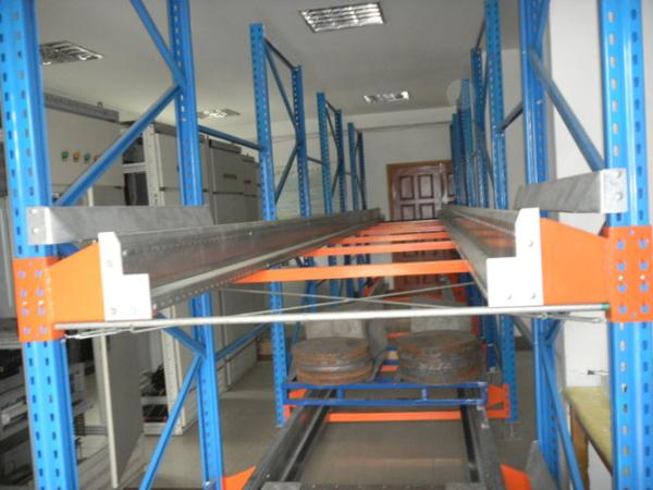 Quality 1000kgs Shuttle Racking Customized Radio Shuttle Pallet Racking for sale