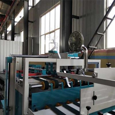 Cina 2200w ha ondulato la macchina di Gluer della cartella 40 pezzi di /Min per il legame dei cartoni in vendita