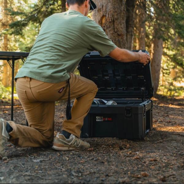 Quality V5 LLDPE Rugged Storage Case Interlocking Customized 80L Capacity for sale