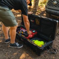 China V2+ LLDPE shell Car Top Storage Box Weatherproof 102L Capacity for sale