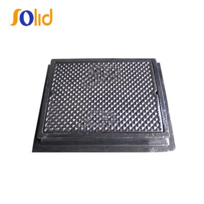 China En124 Custom Size Safety Municipal Heavy Duty Drain Manhole Cover for sale