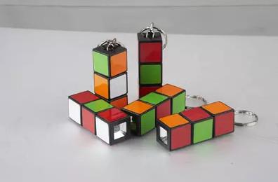 China Presente da promoção da tocha da lanterna elétrica de Rubiks mini à venda