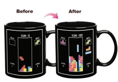 China Temperatura criativa nova da mudança da cor dos tetris do produto do presente que detecta o copo cerâmico das canecas à venda