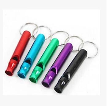 China Keyrings criativos novos do keychain do assobio do produto do presente à venda