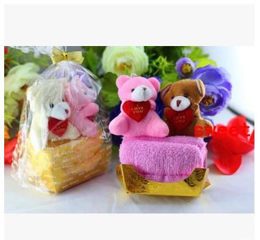 China New creative promotion gift product wedding gift bear towel with gift box for sale