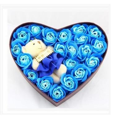 China New creative promotion gift product wedding gift 20 flower soap with bear for sale