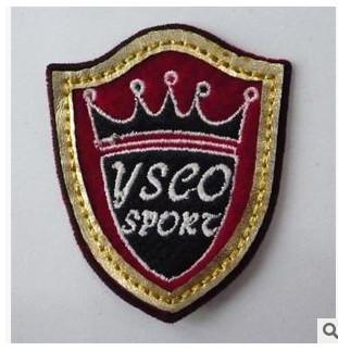 China O remendo customed relativo à promoção novo do bordado de pano do logotipo ostenta a atividade exterior do clube do emblema à venda
