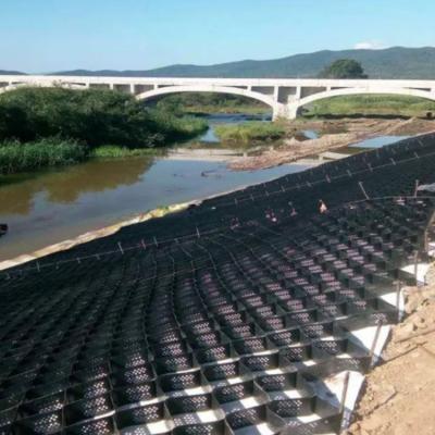 China Weg Keller Honingkorf Plastic gestabiliseerde grind Paving Grid Geocell voor oprit Te koop