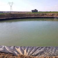 China HDPE Geomembrane Pond Liner 1m-8m Width Double Smooth Surface Fish Farm for sale