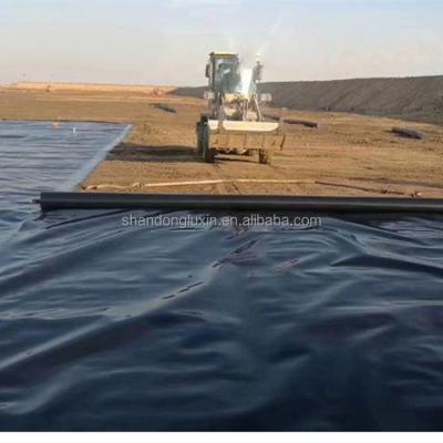 Cina Superficie doppia liscia Geomembrana in HDPE da 0,75 mm per discarica Superficie a doppia consistenza in vendita