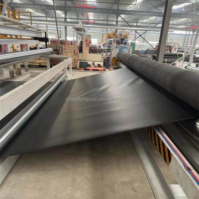 Cina Doppia superficie liscia 0,5 mm HDPE Black Geomembrane Liner per la deposizione di gamberetti di allevamento di pesci in vendita