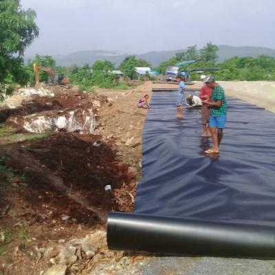Китай Ультрафиолетовый HDPE водонепроницаемая геомембрана толщина 1 мм для плотины плотины на квадратный метр продается