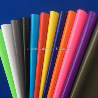 China Plaid Style PVC Tarpaulin Nonwoven Truck Cover voor Heavy Duty Waterdicht Bescherming Te koop