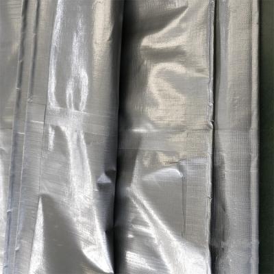 Cina Tarpaulin PE in qualsiasi colore impermeabile e resistente all'usura per il colore richiesto dal cliente in vendita