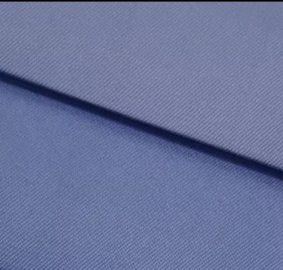 Cina 60% di cotone 40% di poliestere tessuto CVC `Pantaloni abbigliamento da lavoro giornaliero 125gm camicia da ufficio abbigliamento in vendita
