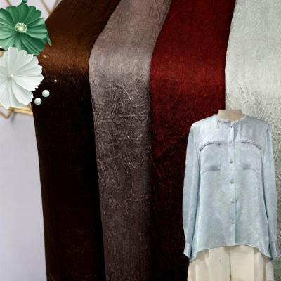China 110GSM Satin Crinkle Fabric - Lightweight Silk-Like Polyester with Crinkle Texture for Elegant Dresses for sale