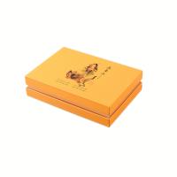 China Hard Paper Gift Box Packaging with Gold Satin Lined for sale
