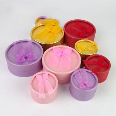 Cina Piccolo rivestimento UV rotondo del contenitore di gioielli del regalo o verniciare imballaggio su misura in vendita