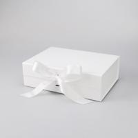 China Custom Logo Paper Box Packaging Paper Pastry Cases 4c Offset Printing for sale