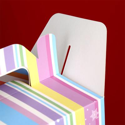 中国 ハンドルが付いているペーパー注文のパッケージ・デザインのクリスマス箱キャンデーの菓子器の誕生会の好意のGoodieのギフト袋 販売のため
