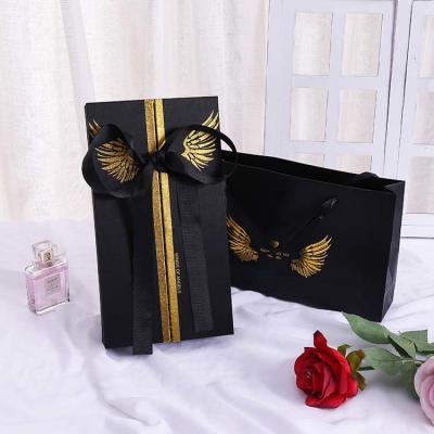 China Caja de empaquetado de papel de encargo del regalo magnético vacío con la presentación de la puerta doble en venta