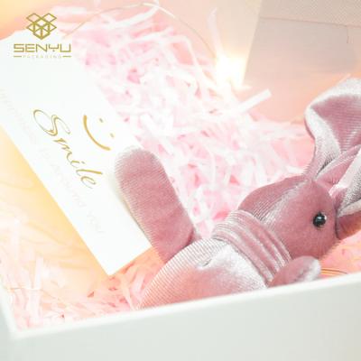 中国 中心の形の半分の花およびギフトの幸せなValentiday党が付いている開始ペーパー ギフト用の箱 販売のため