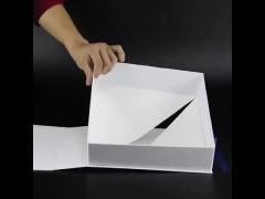 Laminated Pink Folding Cardboard Gift Packaging Box With Bow Ribbon