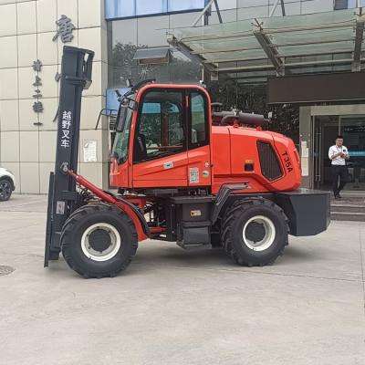 Cina Carrello elevatore industriale 42KW 3500kg di Off Road con un motore di 4 cilindri in vendita