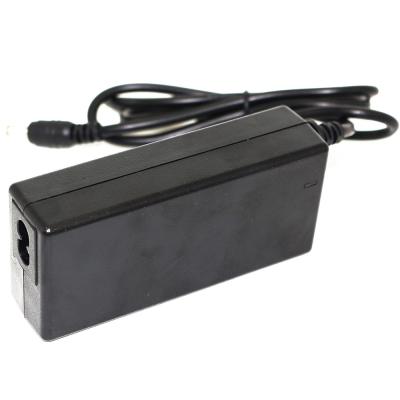 China certificação 3C sobre C.C. 25.2V 2A Li Ion Battery Charger da proteção da carga à venda