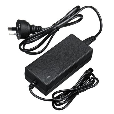 China certificação 3C sobre C.C. 25.2V 2A Li Ion Battery Charger da proteção da carga à venda