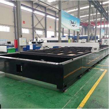 中国 BMP フォーマット 1500mm * 3000mm 切断エリアを持つ中型鉄鋼レーザー切削機 販売のため