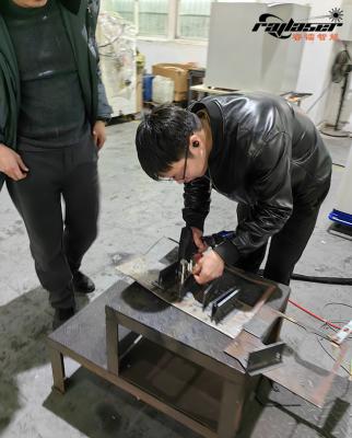 China Máquina de Soldadura a Laser 3 em 1 Máquina de Limpeza a Laser Remover Ferrugem 3 em 1 for sale