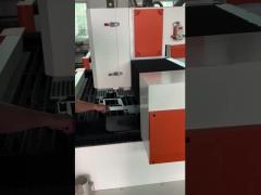 Macchine per il taglio laser a fibra a tavolo singolo