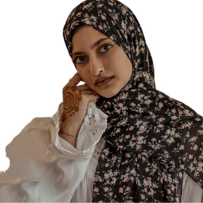 China High Quality Trendy Heavyweight Hijaab Tudung Bawal Square Scarf Chiffon Printed Floral Scarf Muslim Hijab for sale