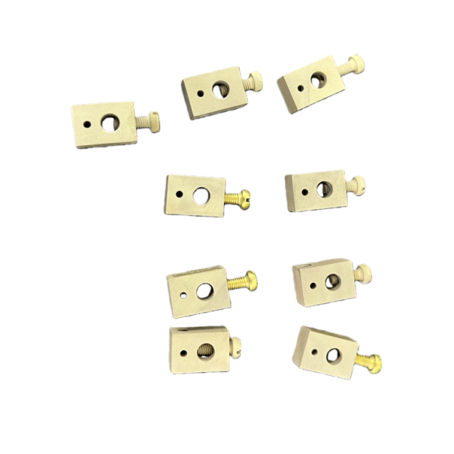 IEC 60884-1-Figure 20 Clamping Unit side view