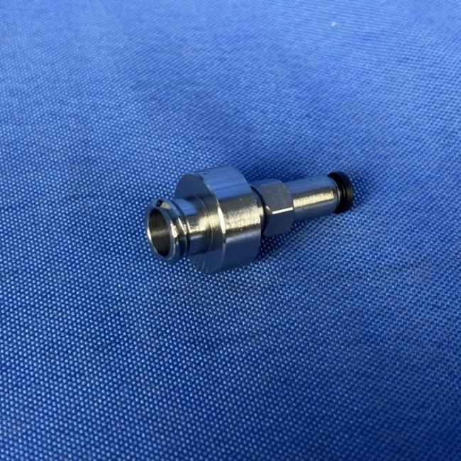 Socket reference connector for testing R2 cone connectors
