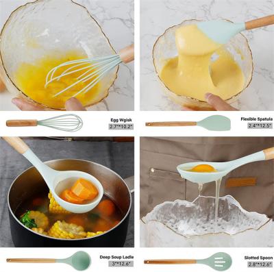 Cina L'utensile della cucina del silicone mette l'insieme di legno degli utensili degli aggeggi della cucina della maniglia in vendita