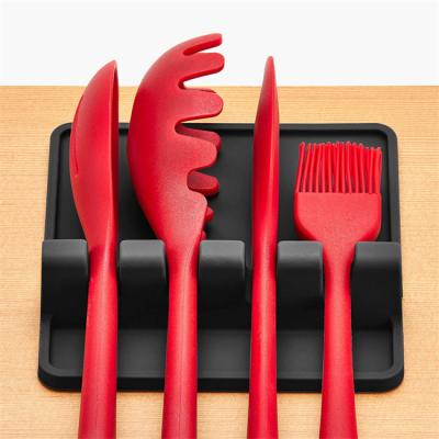 Cina Il pollice termoresistente LFGB del posacucchiaio 6x6 del silicone ha approvato per il contatore di cucina in vendita