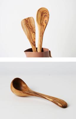 Cina Spatola fatta a mano del cucchiaio del porridge della cucina di Olive Wooden Kitchen Utensil Set in vendita